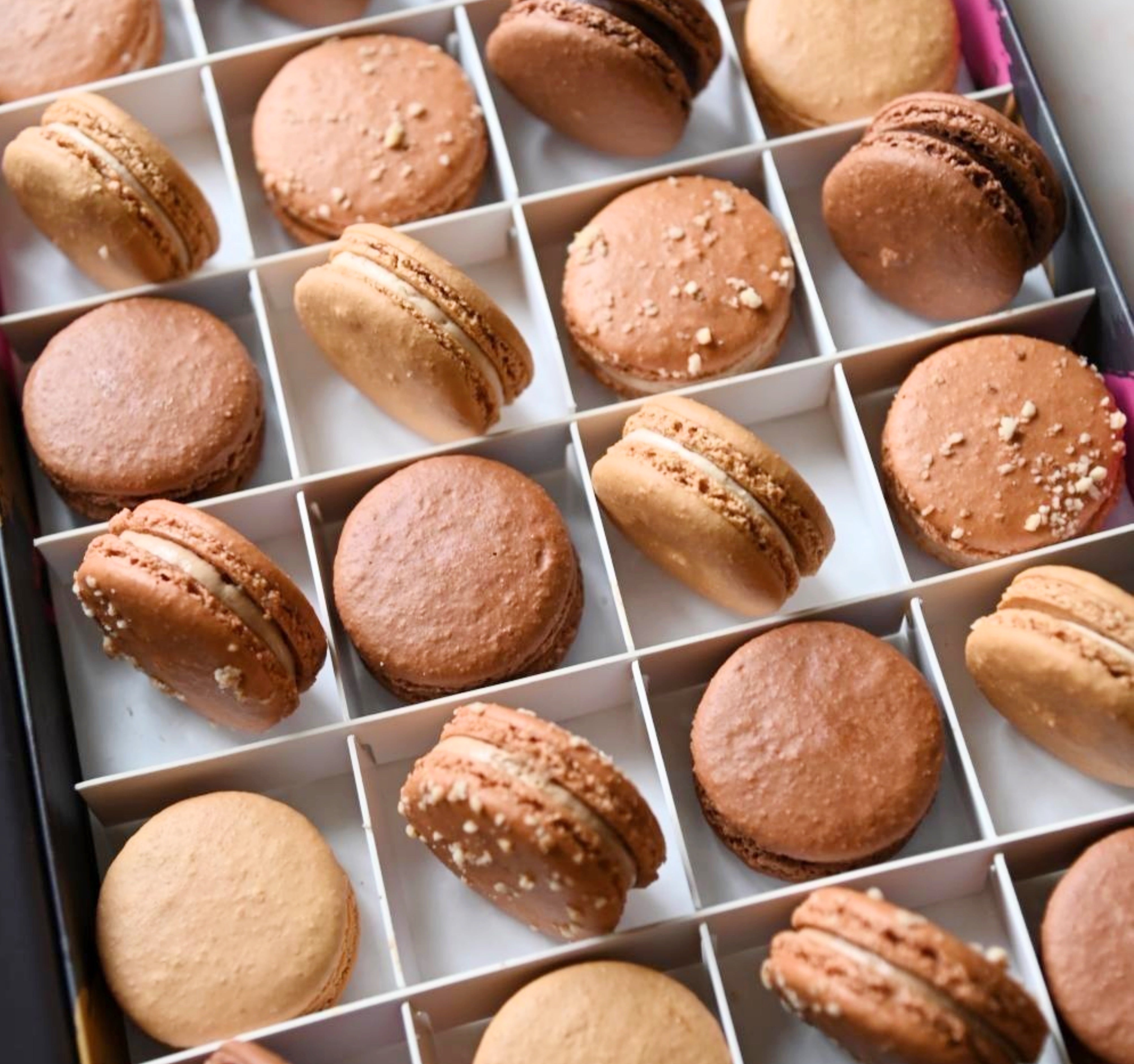 Brown Macaron Gift Box – Mademoiselle Macaron