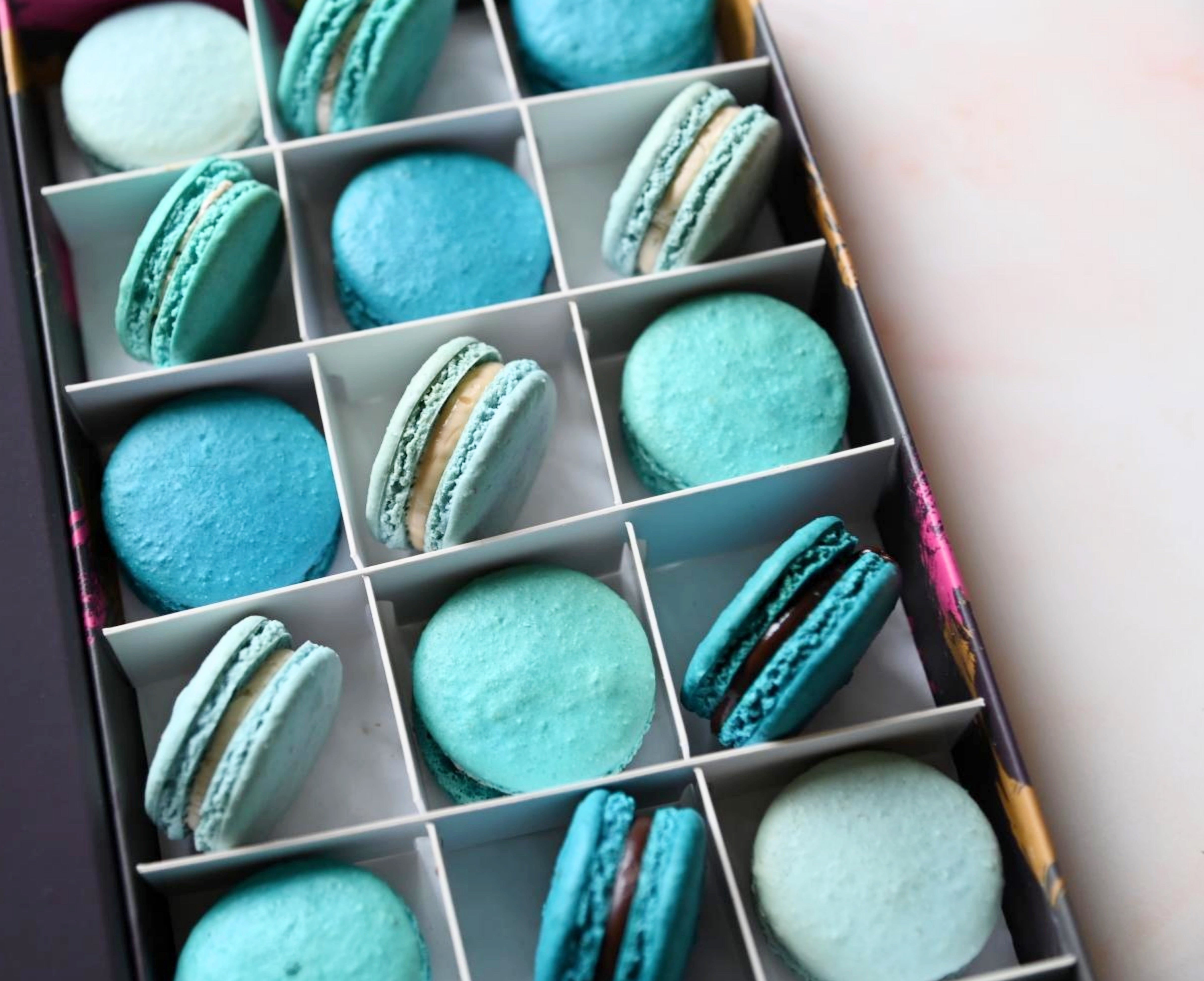 Blue Macaron Gift Box – Mademoiselle Macaron