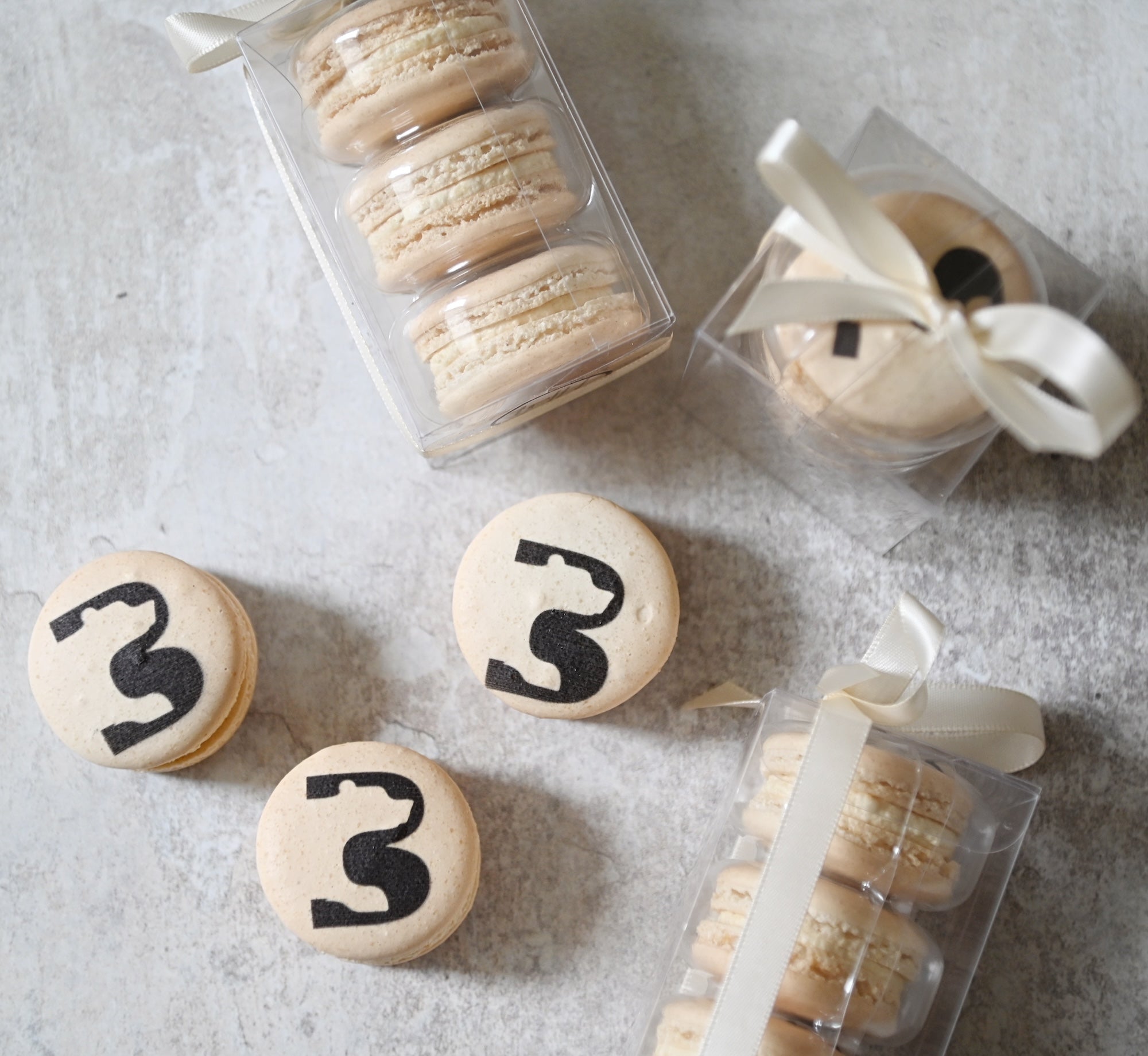Bespoke Branded Macaron Favours – Mademoiselle Macaron